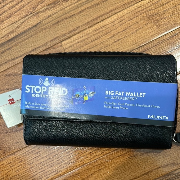 mundi | Bags | Mundi Black Wallet With Rfid Protection | Poshmark